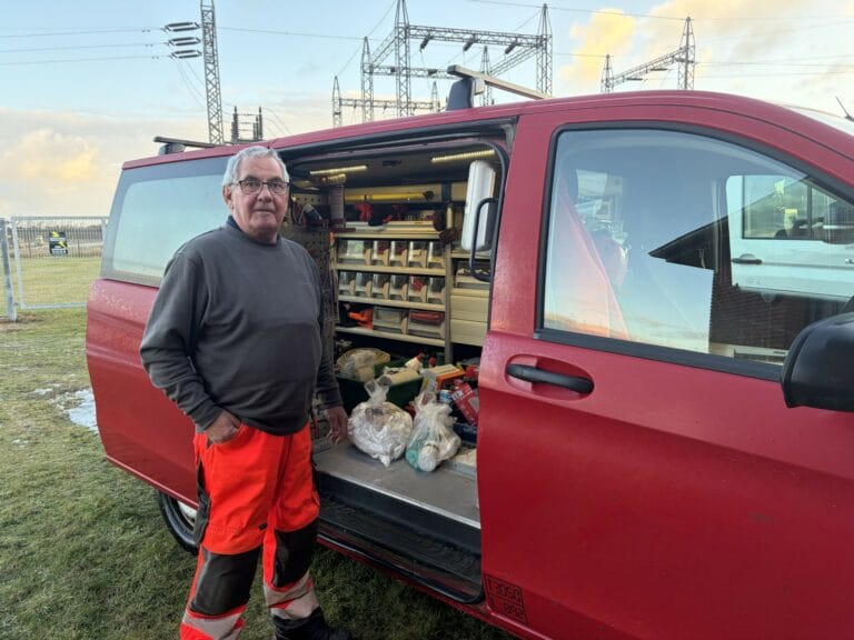 47 år i strømmen - Egon Christensen og et arbejdsliv i en branche i ...